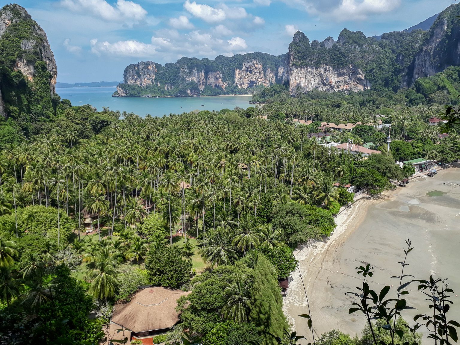 10 reasons why you should visit Railay Beach - Bookaway