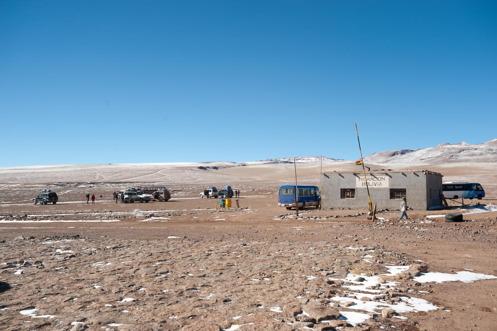 Crossing the Bolivia Chile Border: All the Details - Bookaway