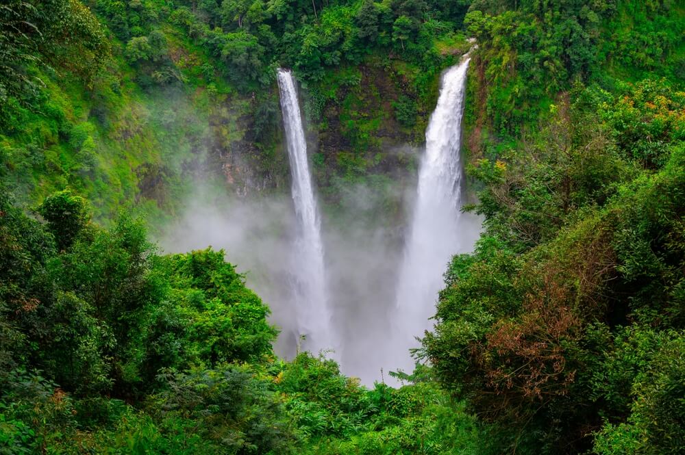 17 Of The Most Beautiful Southeast Asia Waterfalls - Bookaway