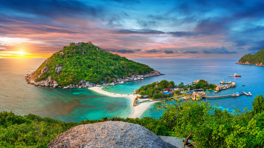 The Ultimate Guide to Getting to & Around Koh Tao - Bookaway
